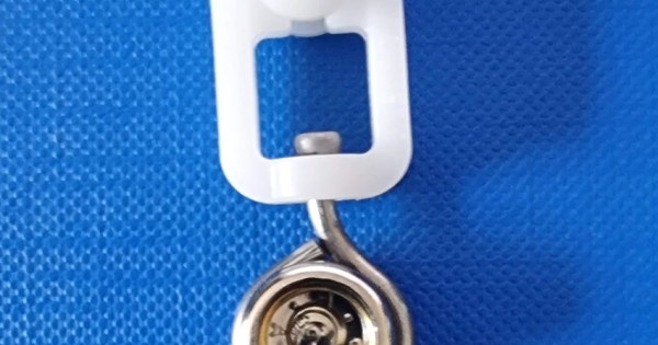 Roller glider eye with Press Stud (Each)